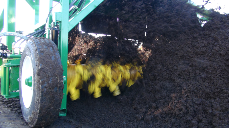 Sittler compost turner 1014